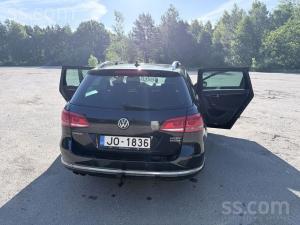 Black Volkswagen Passat B7 2011 in Riga, with an engine capacity of 2.00 L and mileage of 365 thousand km for 3795 €, photo 6 on AUTOMOTO.COM.LV
