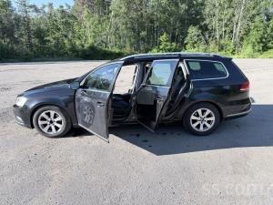 Black Volkswagen Passat B7 2011 in Riga, with an engine capacity of 2.00 L and mileage of 365 thousand km for 3795 €, photo 10 on AUTOMOTO.COM.LV