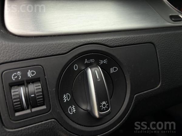 Black Volkswagen Passat B7 2011 in Jelgava, with an engine capacity of 2.00 L and mileage of 339 thousand km for 4500 €, photo 8 on AUTOMOTO.COM.LV