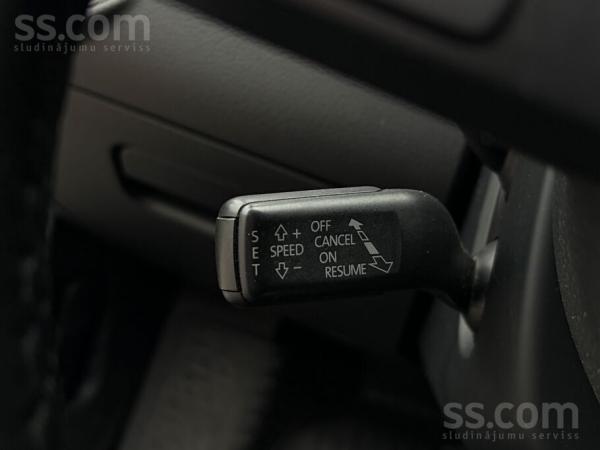 Black Volkswagen Passat B7 2011 in Jelgava, with an engine capacity of 2.00 L and mileage of 339 thousand km for 4500 €, photo 9 on AUTOMOTO.COM.LV