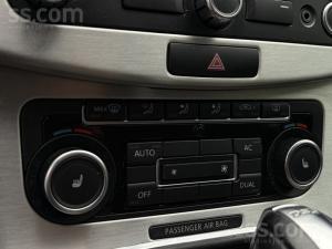 Black Volkswagen Passat B7 2011 in Jelgava, with an engine capacity of 2.00 L and mileage of 339 thousand km for 4950 €, photo 12 on AUTOMOTO.COM.LV