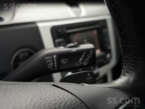 Black Volkswagen Passat B7 2011 in Jelgava, with an engine capacity of 2.00 L and mileage of 339 thousand km for 4950 €, photo 15 on AUTOMOTO.COM.LV