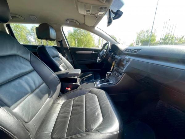 Black Volkswagen Passat B7 2011 in Riga, with an engine capacity of 2.00 L and mileage of 0 thousand km for 6200 €, photo 8 on AUTOMOTO.COM.LV