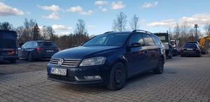 Black Volkswagen Passat B7 2011 in Valmiera, with an engine capacity of 1.60 L and mileage of 423 thousand km for 3950 €, photo 8 on AUTOMOTO.COM.LV