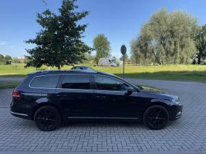 Black Volkswagen Passat B7 2011 in Riga, with an engine capacity of 2.00 L and mileage of 318 thousand km for 3990 €, photo 3 on AUTOMOTO.COM.LV