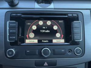 Black Volkswagen Passat B7 2011 in Riga, with an engine capacity of 2.00 L and mileage of 318 thousand km for 3990 €, photo 21 on AUTOMOTO.COM.LV