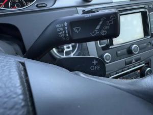 Black Volkswagen Passat B7 2011 in Riga, with an engine capacity of 2.00 L and mileage of 318 thousand km for 3990 €, photo 29 on AUTOMOTO.COM.LV