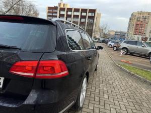Black Volkswagen Passat B7 2011 in Riga, with an engine capacity of 2.00 L and mileage of 349 thousand km for 4390 €, photo 10 on AUTOMOTO.COM.LV