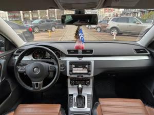 Black Volkswagen Passat B7 2011 in Riga, with an engine capacity of 2.00 L and mileage of 349 thousand km for 4390 €, photo 15 on AUTOMOTO.COM.LV