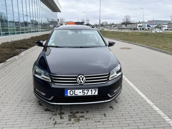 Black Volkswagen Passat B7 2011 in Rezekne, with an engine capacity of 2.00 L and mileage of 258 thousand km for 5700 €, photo 2 on AUTOMOTO.COM.LV
