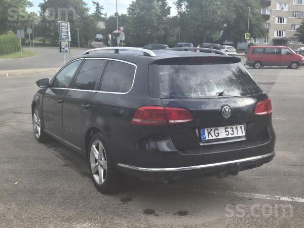 Black Volkswagen Passat B7 2011 in Tukums, with an engine capacity of 1.60 L and mileage of 467 thousand km for 2000 €, photo 3 on AUTOMOTO.COM.LV