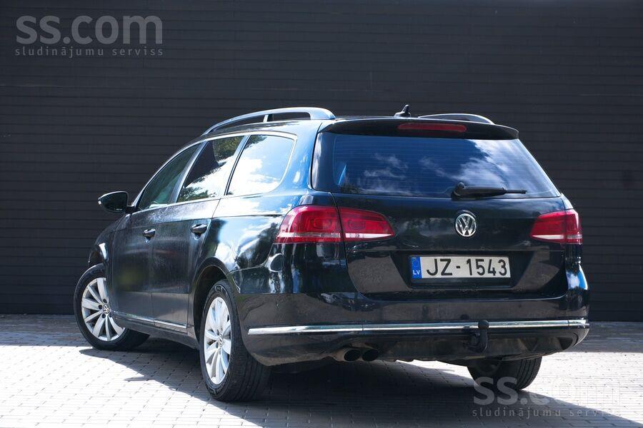 Black Volkswagen Passat B7 2011 in Riga, with an engine capacity of 2.00 L and mileage of 384 thousand km for 1990 €, photo 5 on AUTOMOTO.COM.LV