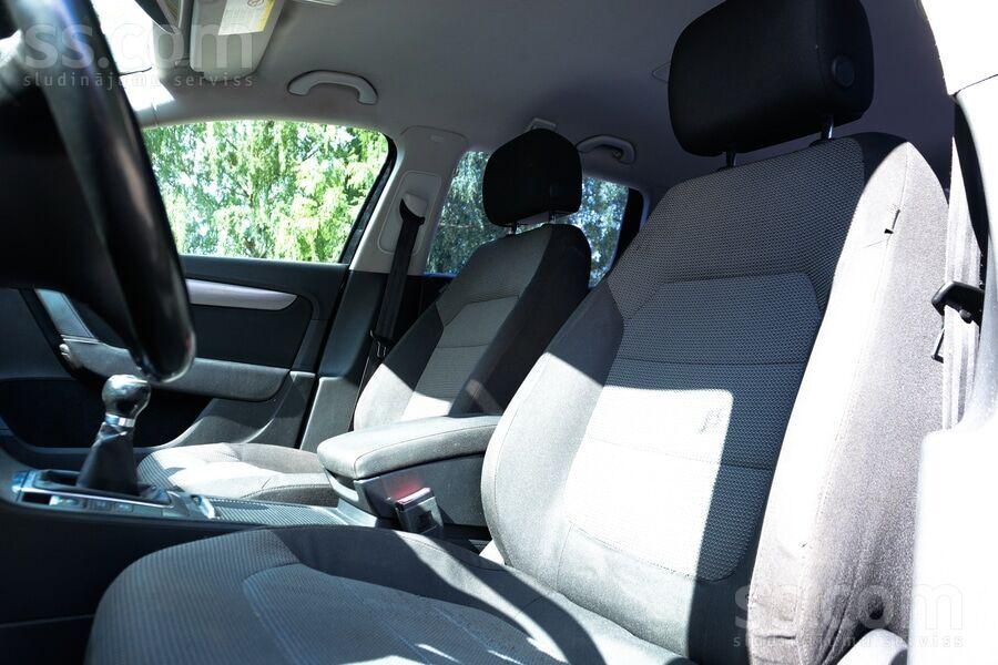 Black Volkswagen Passat B7 2011 in Riga, with an engine capacity of 2.00 L and mileage of 384 thousand km for 1990 €, photo 8 on AUTOMOTO.COM.LV