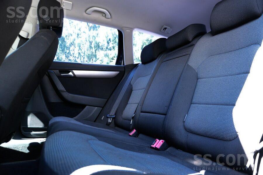 Black Volkswagen Passat B7 2011 in Riga, with an engine capacity of 2.00 L and mileage of 384 thousand km for 1990 €, photo 10 on AUTOMOTO.COM.LV