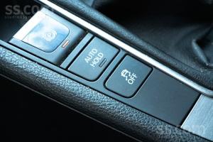 Black Volkswagen Passat B7 2011 in Riga, with an engine capacity of 2.00 L and mileage of 384 thousand km for 1990 €, photo 13 on AUTOMOTO.COM.LV