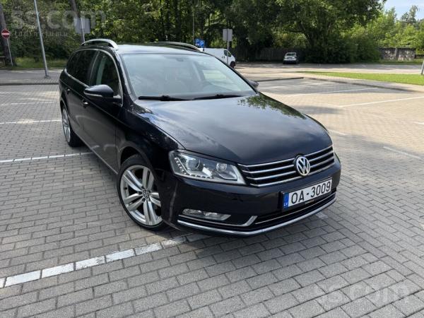 Black Volkswagen Passat B7 2011 in Jurmala, with an engine capacity of 2.00 L and mileage of 311 thousand km for 4999 €, photo 1 on AUTOMOTO.COM.LV
