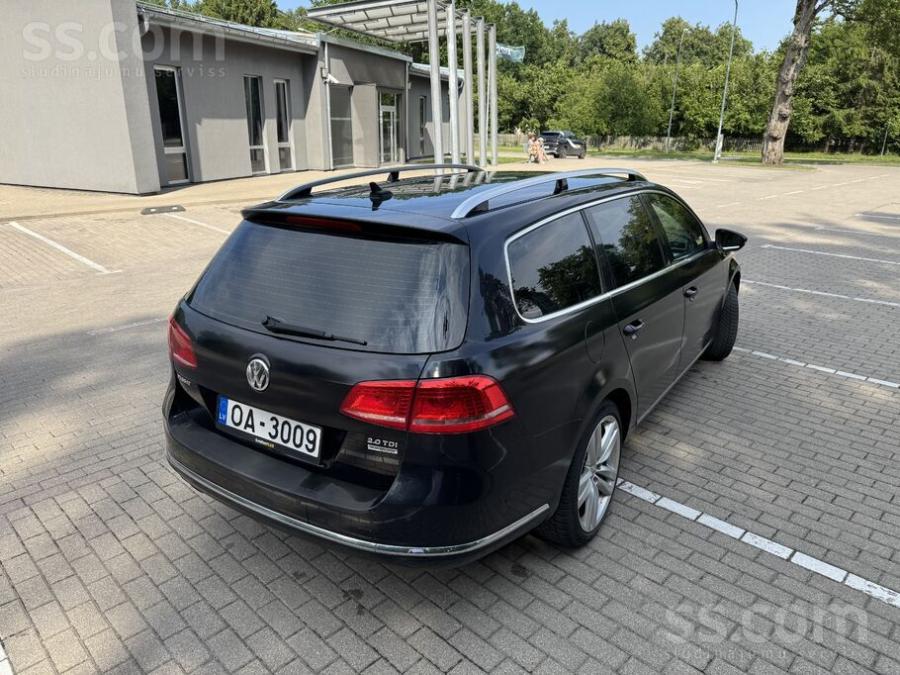Black Volkswagen Passat B7 2011 in Jurmala, with an engine capacity of 2.00 L and mileage of 311 thousand km for 4999 €, photo 5 on AUTOMOTO.COM.LV