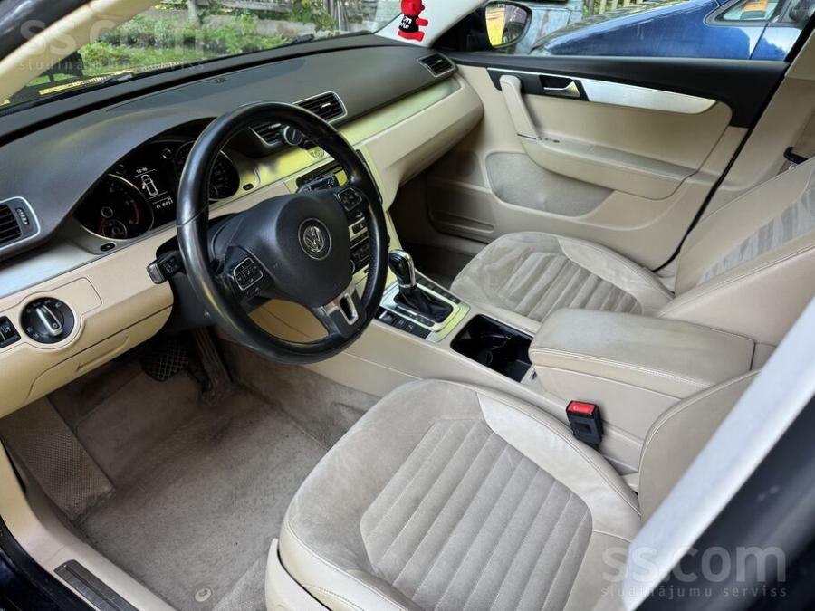 Black Volkswagen Passat B7 2011 in Jurmala, with an engine capacity of 2.00 L and mileage of 311 thousand km for 4999 €, photo 9 on AUTOMOTO.COM.LV