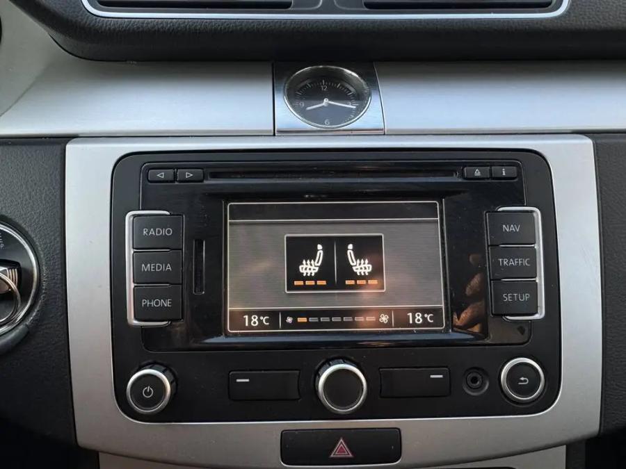 Melns Volkswagen Passat B7 2011 Rīga, ar dzinēja tilpumu 2.00 L un nobraukumu 357 tūkst. km par 3490 €, foto 11 vietnē AUTOMOTO.COM.LV