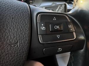 Melns Volkswagen Passat B7 2011 Rīga, ar dzinēja tilpumu 2.00 L un nobraukumu 357 tūkst. km par 3490 €, foto 13 vietnē AUTOMOTO.COM.LV