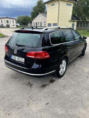 Black Volkswagen Passat B7 2011 in Cesis, with an engine capacity of 2.00 L and mileage of 321 thousand km for 2500 €, photo 4 on AUTOMOTO.COM.LV