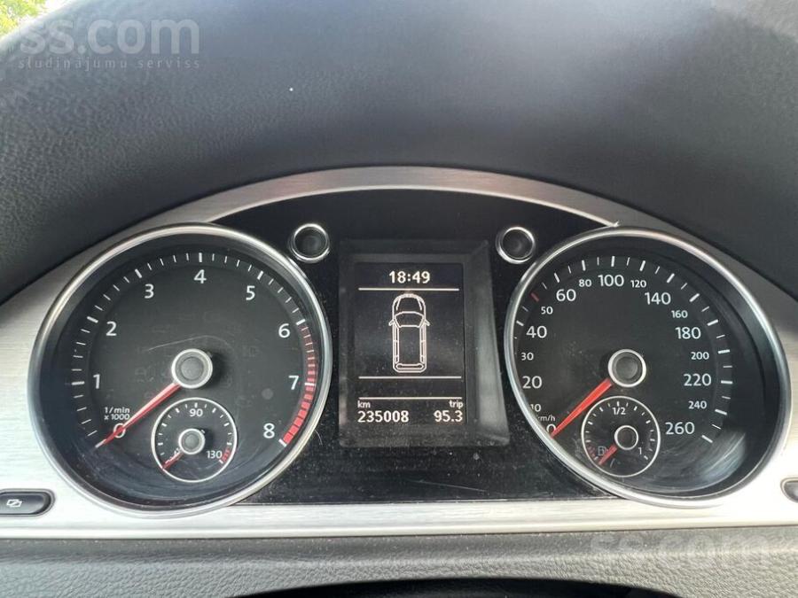 Black Volkswagen Passat B7 2011 in Riga, with an engine capacity of 1.80 L and mileage of 235 thousand km for 3000 €, photo 11 on AUTOMOTO.COM.LV