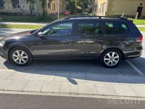 Melns Volkswagen Passat B7 2011 Rīga, ar dzinēja tilpumu 1.60 L un nobraukumu 279 tūkst. km par 3750 €, foto 4 vietnē AUTOMOTO.COM.LV