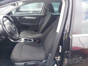 Black Volkswagen Passat B7 2011 in Cesis, with an engine capacity of 2.00 L and mileage of 0 thousand km for 4200 €, photo 13 on AUTOMOTO.COM.LV