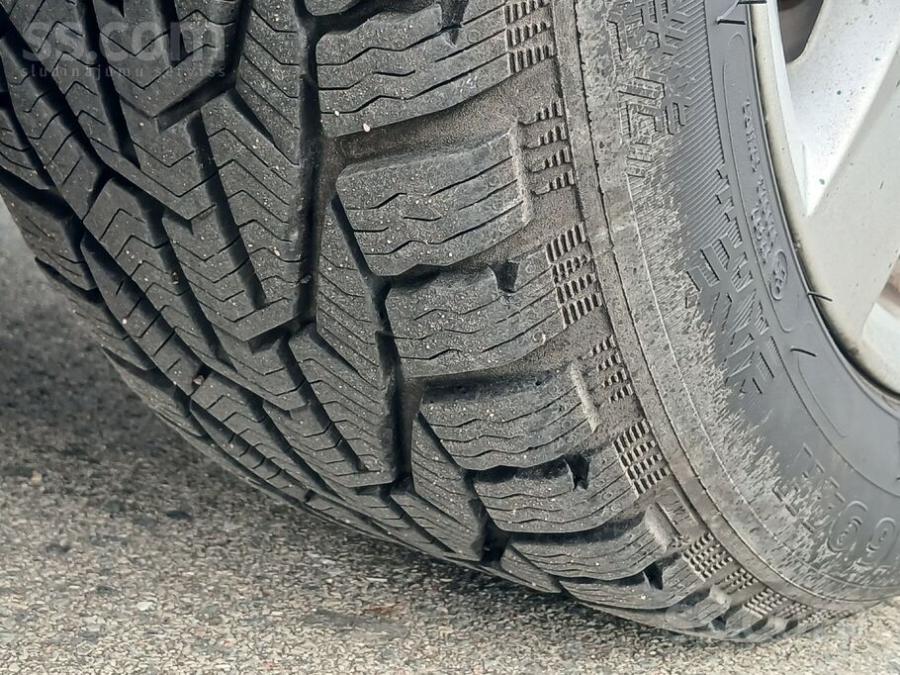Melns Volkswagen Passat B7 2011 Rīga, ar dzinēja tilpumu 2.00 L un nobraukumu 0 tūkst. km par 1590 €, foto 6 vietnē AUTOMOTO.COM.LV