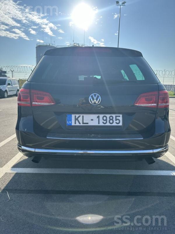 Black Volkswagen Passat B7 2011 in Riga, with an engine capacity of 2.00 L and mileage of 329 thousand km for 5650 €, photo 7 on AUTOMOTO.COM.LV