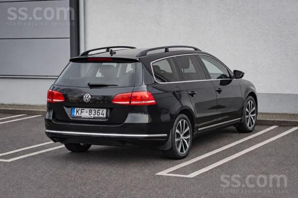 Black Volkswagen Passat B7 2011 in Riga, with an engine capacity of 1.60 L and mileage of 270 thousand km for 4450 €, photo 5 on AUTOMOTO.COM.LV