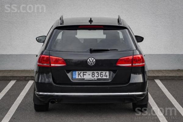 Black Volkswagen Passat B7 2011 in Riga, with an engine capacity of 1.60 L and mileage of 270 thousand km for 4450 €, photo 6 on AUTOMOTO.COM.LV