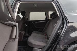 Melns Volkswagen Passat B7 2011 Rīga, ar dzinēja tilpumu 1.60 L un nobraukumu 270 tūkst. km par 4450 €, foto 10 vietnē AUTOMOTO.COM.LV