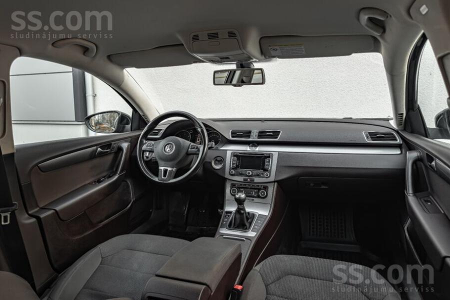 Melns Volkswagen Passat B7 2011 Rīga, ar dzinēja tilpumu 1.60 L un nobraukumu 270 tūkst. km par 4450 €, foto 13 vietnē AUTOMOTO.COM.LV