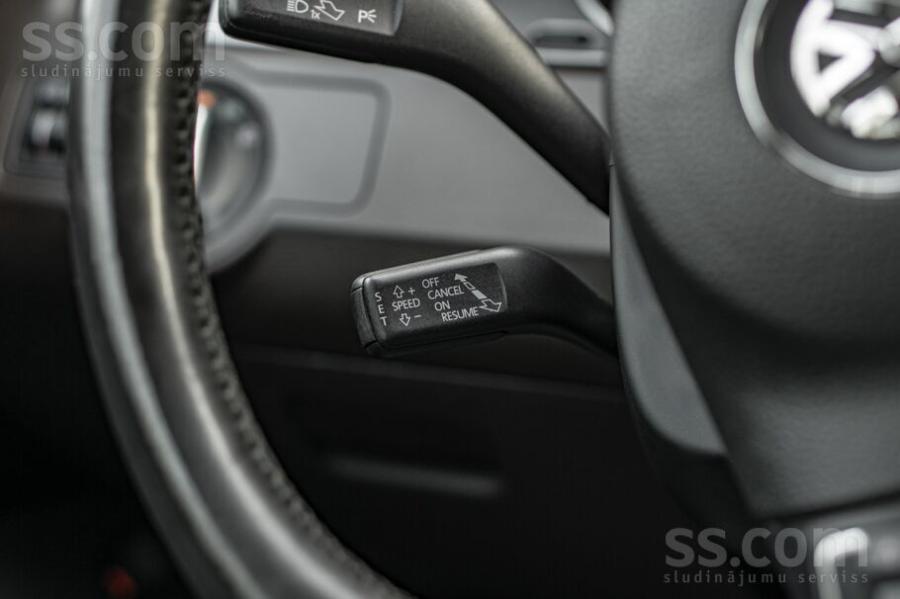 Melns Volkswagen Passat B7 2011 Rīga, ar dzinēja tilpumu 1.60 L un nobraukumu 270 tūkst. km par 4450 €, foto 15 vietnē AUTOMOTO.COM.LV