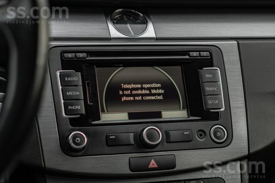 Melns Volkswagen Passat B7 2011 Rīga, ar dzinēja tilpumu 1.60 L un nobraukumu 270 tūkst. km par 4450 €, foto 21 vietnē AUTOMOTO.COM.LV
