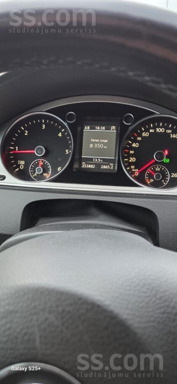 Volkswagen Passat B7 2011 Rēzekne vietnē Melns Volkswagen Passat B7 2011 Rēzekne, ar dzinēja tilpumu 2.00 L un nobraukumu 254 tūkst. km par 4000 €, foto 10 vietnē AUTOMOTO.COM.LV