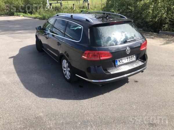 Melns Volkswagen Passat B7 2011 Rīga, ar dzinēja tilpumu 2.00 L un nobraukumu 330 tūkst. km par 5350 €, foto 4 vietnē AUTOMOTO.COM.LV