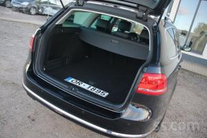 Черный Фольксваген Пассат Б7 2011 в Тукумс, объемом двигателя 2.00 л и пробегом 178 тыс. км за 7358 €, фото 13 на AUTOMOTO.COM.LV
