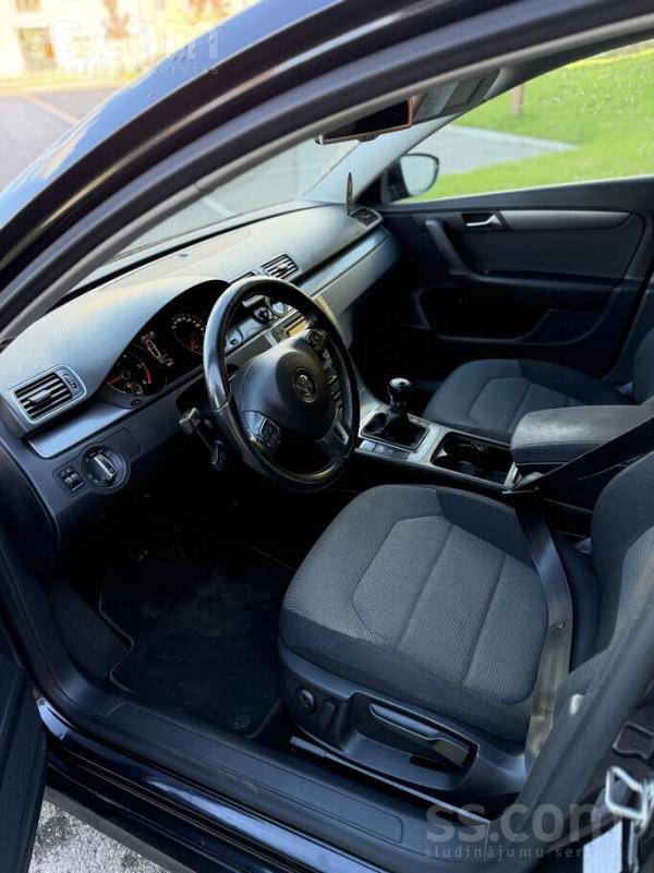 Melns Volkswagen Passat B7 2011 Rēzekne, ar dzinēja tilpumu 1.60 L un nobraukumu 345 tūkst. km par 5500 €, foto 11 vietnē AUTOMOTO.COM.LV