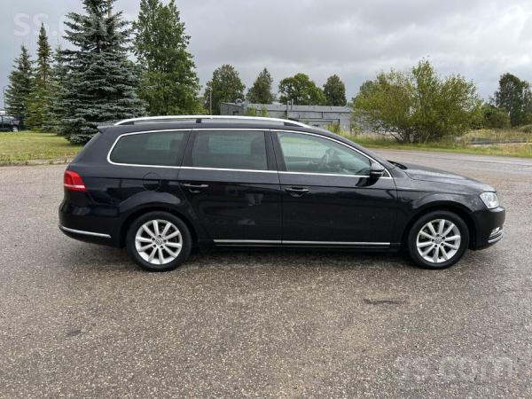 Black Volkswagen Passat B7 2012 in Cesis, with an engine capacity of 2.00 L and mileage of 0 thousand km for 6900 €, photo 5 on AUTOMOTO.COM.LV