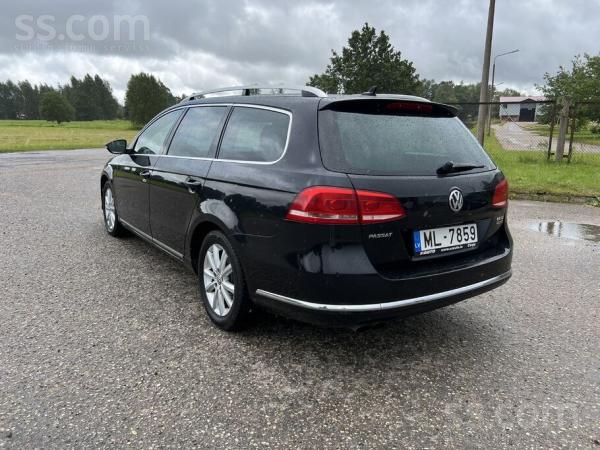 Black Volkswagen Passat B7 2012 in Cesis, with an engine capacity of 2.00 L and mileage of 0 thousand km for 6900 €, photo 8 on AUTOMOTO.COM.LV