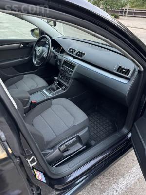 Melns Volkswagen Passat B7 2012 Ogre, ar dzinēja tilpumu 2.00 L un nobraukumu 239 tūkst. km par 4500 €, foto 12 vietnē AUTOMOTO.COM.LV