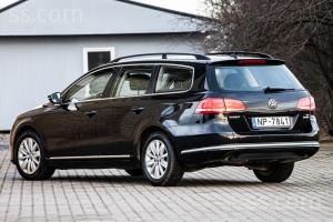 Melns Volkswagen Passat B7 2012 Tukums, ar dzinēja tilpumu 1.60 L un nobraukumu 286 tūkst. km par 4890 €, foto 4 vietnē AUTOMOTO.COM.LV