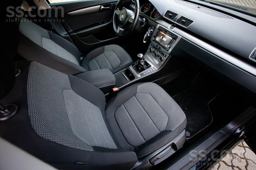 Melns Volkswagen Passat B7 2012 Tukums, ar dzinēja tilpumu 1.60 L un nobraukumu 286 tūkst. km par 4890 €, foto 9 vietnē AUTOMOTO.COM.LV