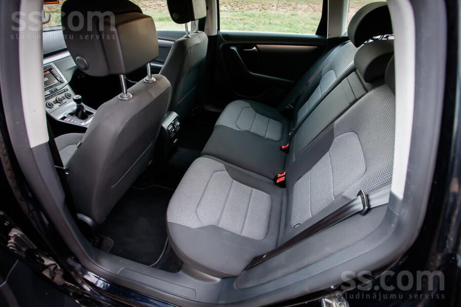 Melns Volkswagen Passat B7 2012 Tukums, ar dzinēja tilpumu 1.60 L un nobraukumu 286 tūkst. km par 4890 €, foto 11 vietnē AUTOMOTO.COM.LV