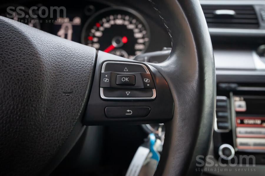 Melns Volkswagen Passat B7 2012 Tukums, ar dzinēja tilpumu 1.60 L un nobraukumu 286 tūkst. km par 4890 €, foto 17 vietnē AUTOMOTO.COM.LV