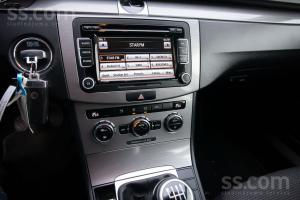 Melns Volkswagen Passat B7 2012 Tukums, ar dzinēja tilpumu 1.60 L un nobraukumu 286 tūkst. km par 4890 €, foto 21 vietnē AUTOMOTO.COM.LV