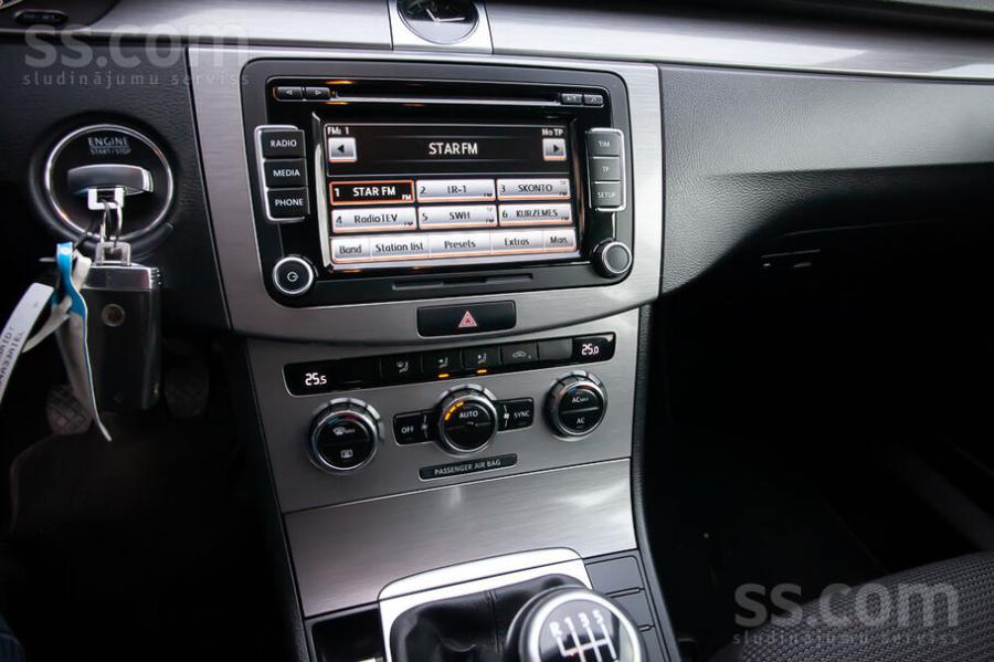 Melns Volkswagen Passat B7 2012 Tukums, ar dzinēja tilpumu 1.60 L un nobraukumu 286 tūkst. km par 4890 €, foto 21 vietnē AUTOMOTO.COM.LV