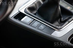 Melns Volkswagen Passat B7 2012 Tukums, ar dzinēja tilpumu 1.60 L un nobraukumu 286 tūkst. km par 4890 €, foto 24 vietnē AUTOMOTO.COM.LV